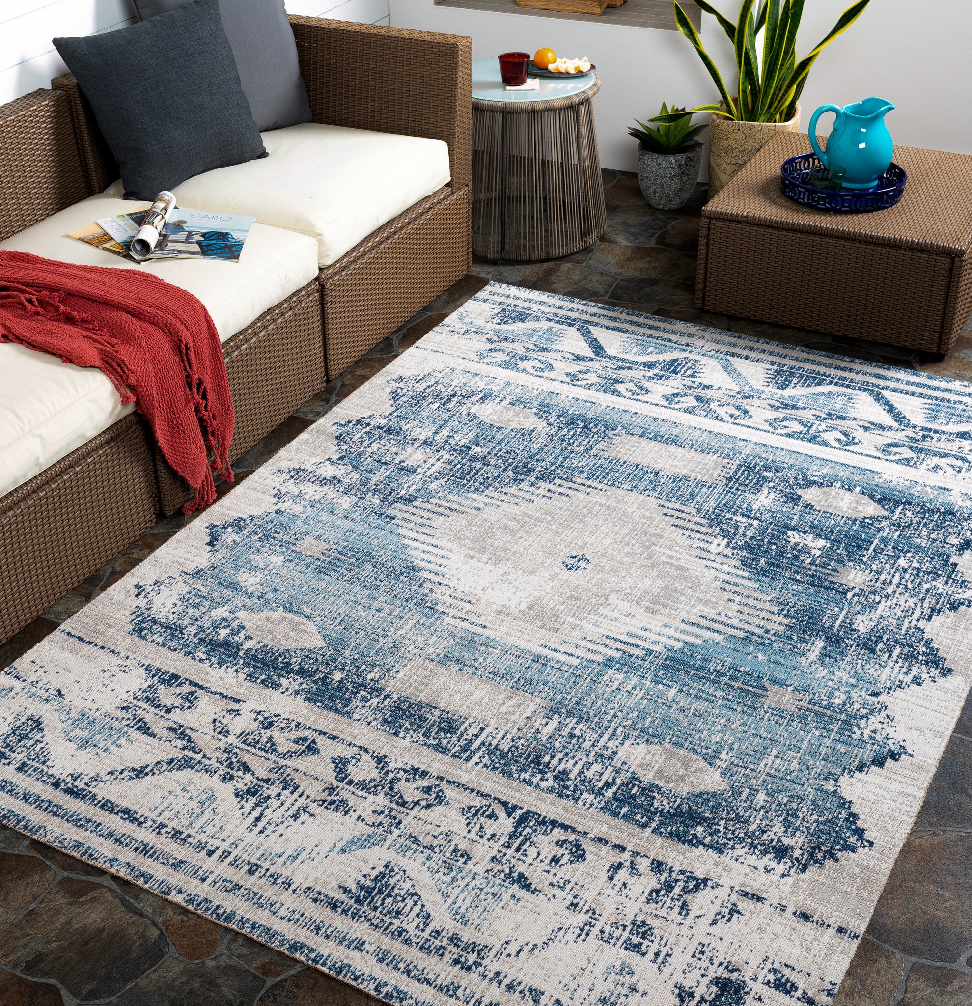 Livabliss Huntington Beach HTB-2307 Area Rug – Incredible Rugs and Decor