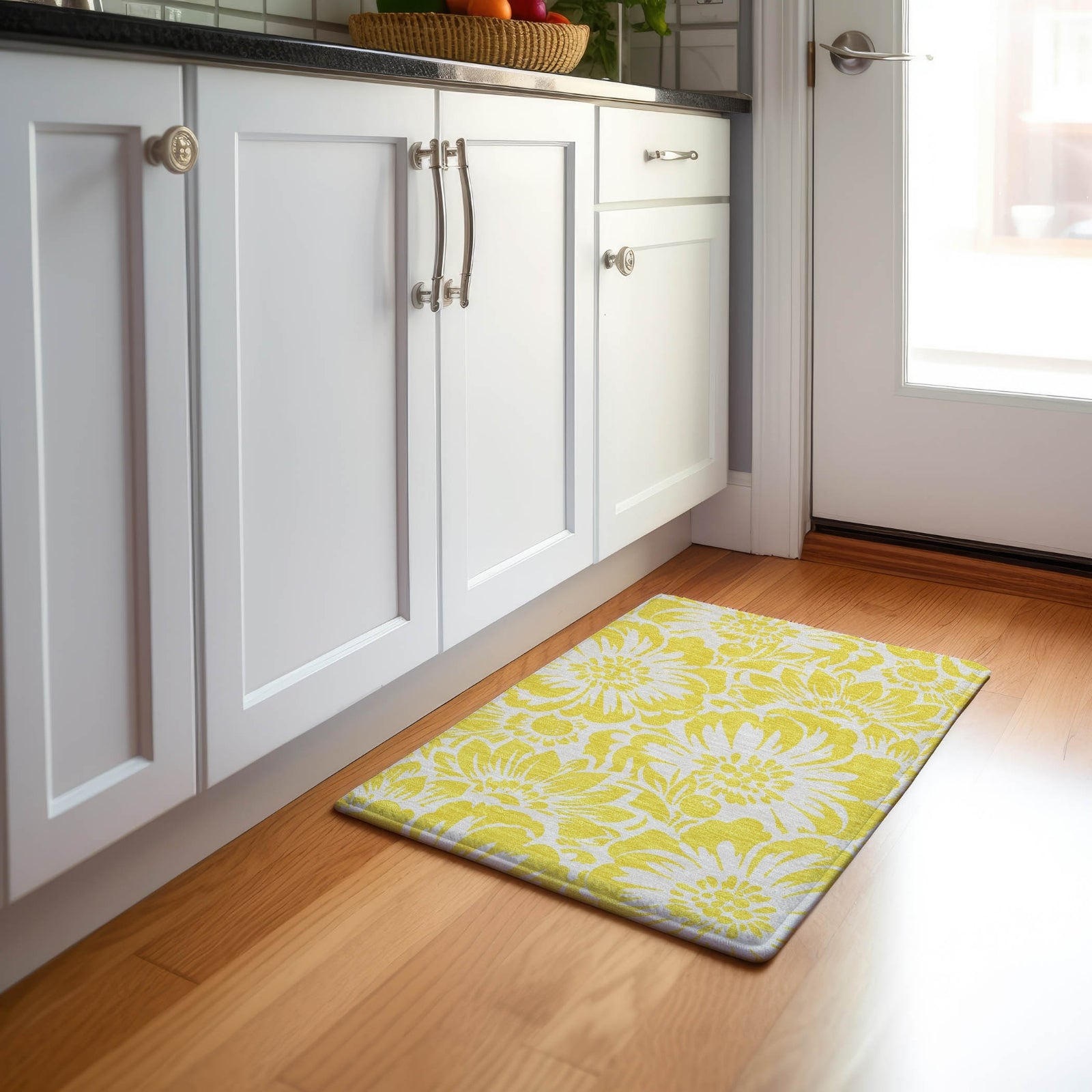 Piper Looms Mayfield Floral AMF551 Yellow Machine Washable Area Rug ...