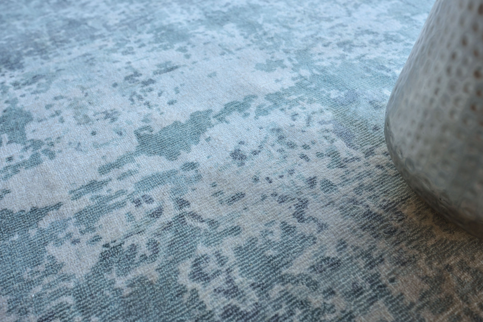Exquisite Rugs Laguna 4952 Blue/Multi Area Rug – Incredible Rugs and Decor