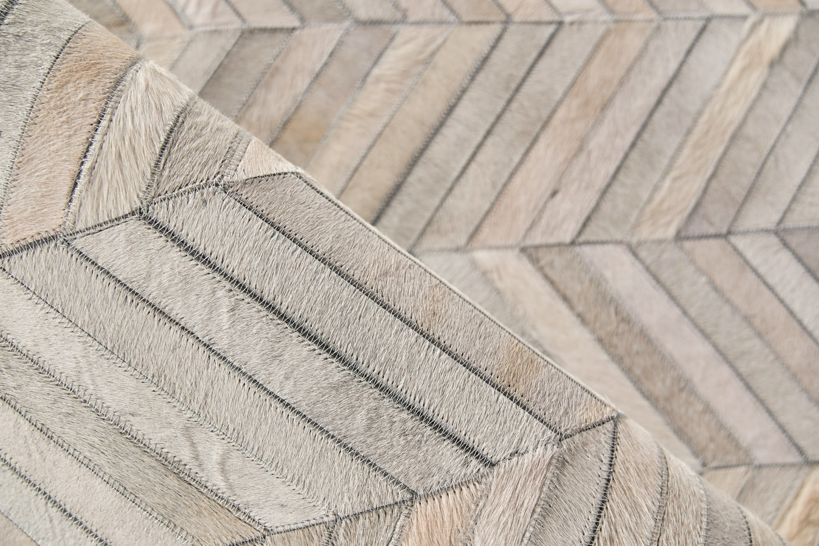 Exquisite Rugs Natural Hide 9904 Silver Area Rug – Incredible Rugs and ...