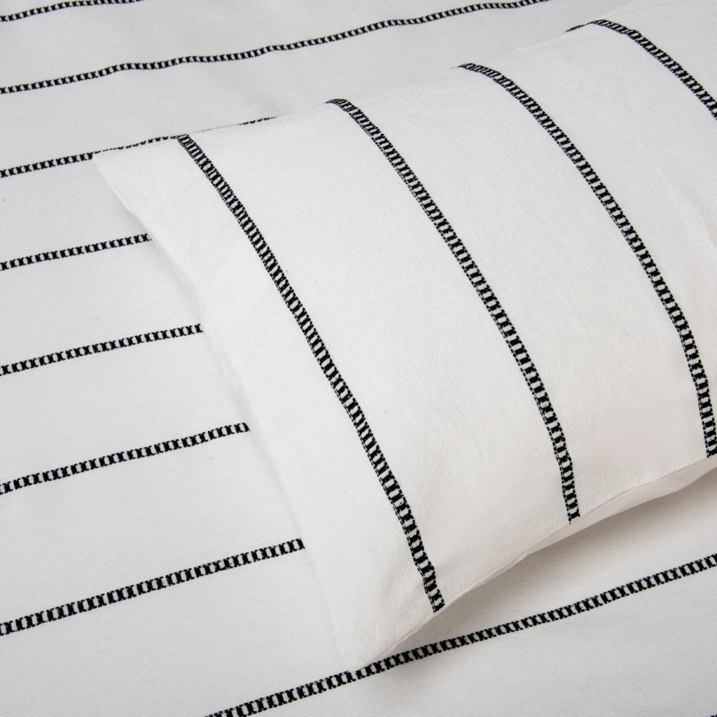 Rizzy Comforter Set BC7070 Off White Bedding – Incredible Rugs and Decor