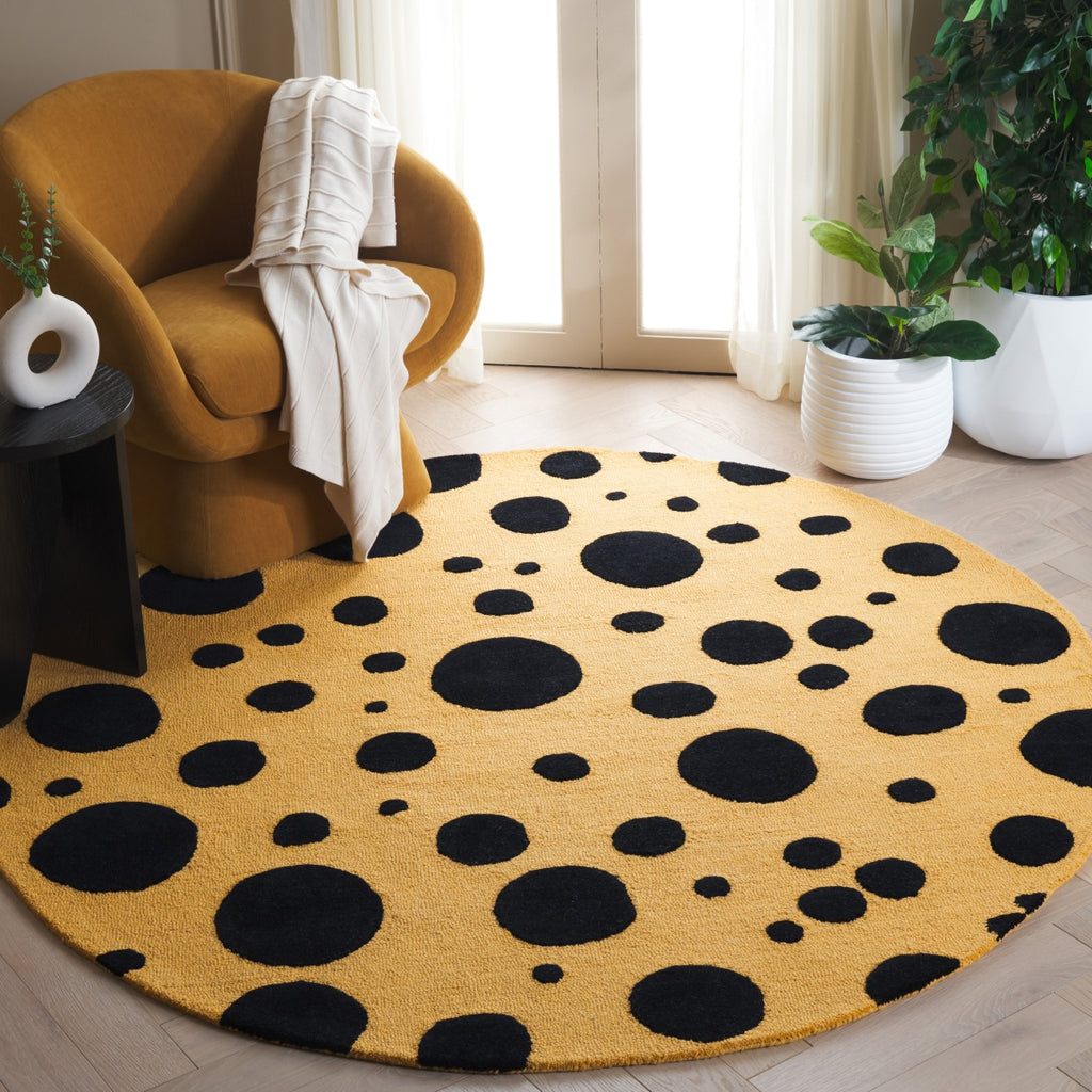Safavieh Cambridge CAM147D Gold / Black Area Rug – Incredible Rugs and ...