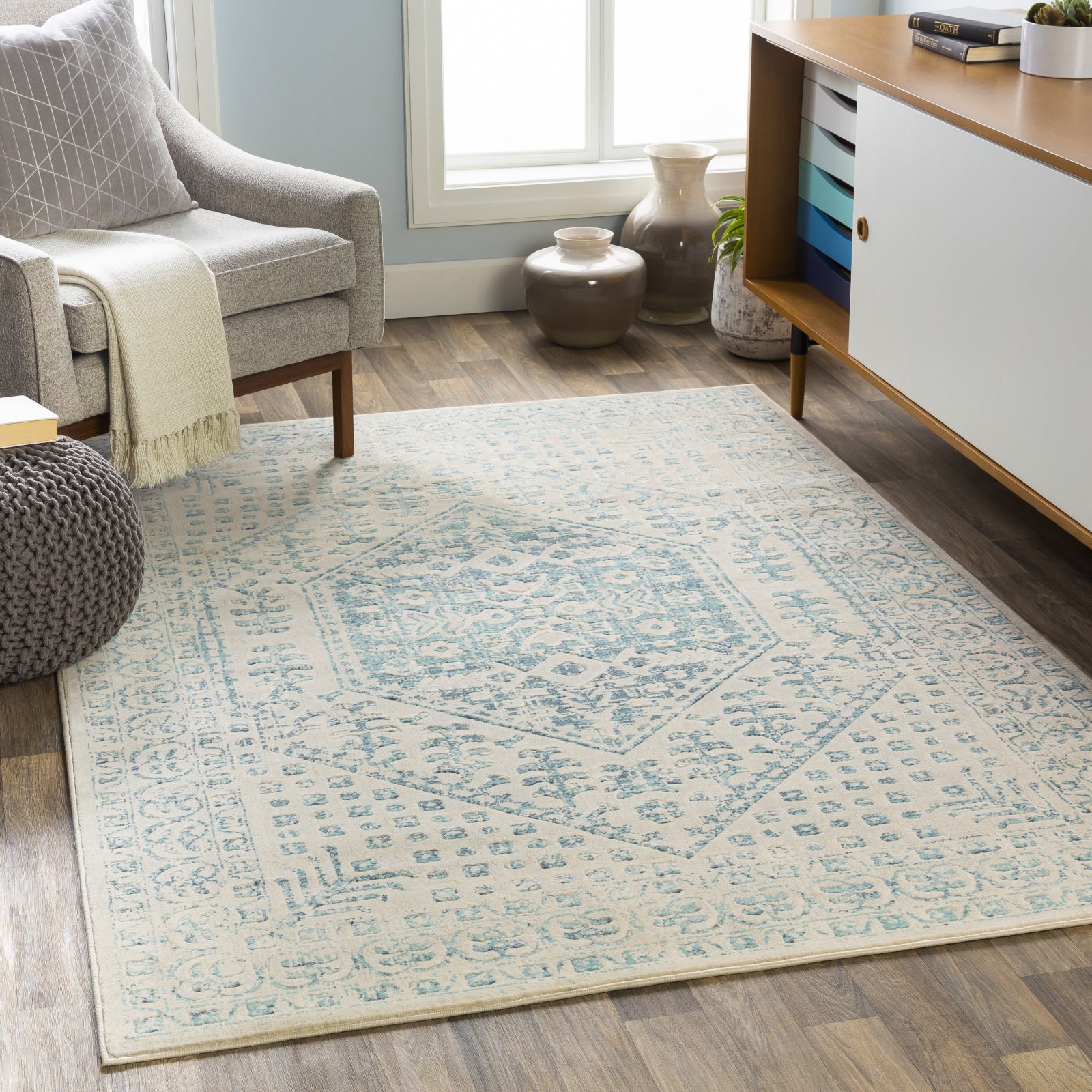 Livabliss City CIT-2380 Area Rug – Incredible Rugs and Decor