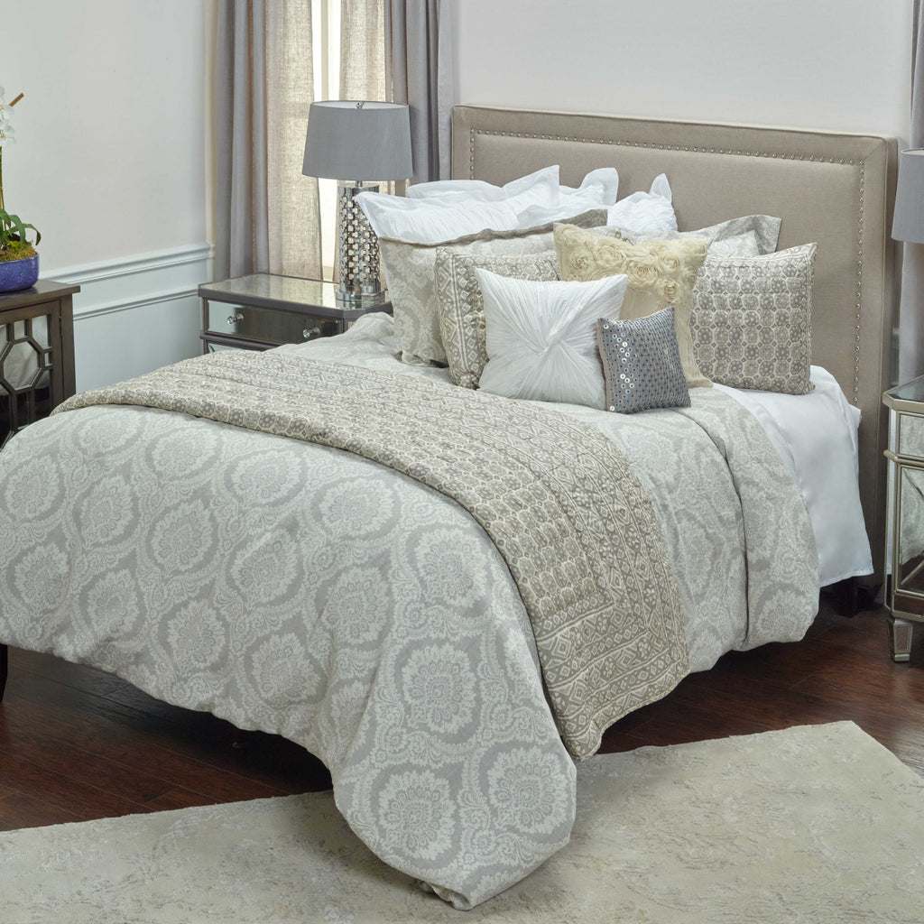 Rizzy BT3011 Isabella Ivory Bedding – Incredible Rugs and Decor
