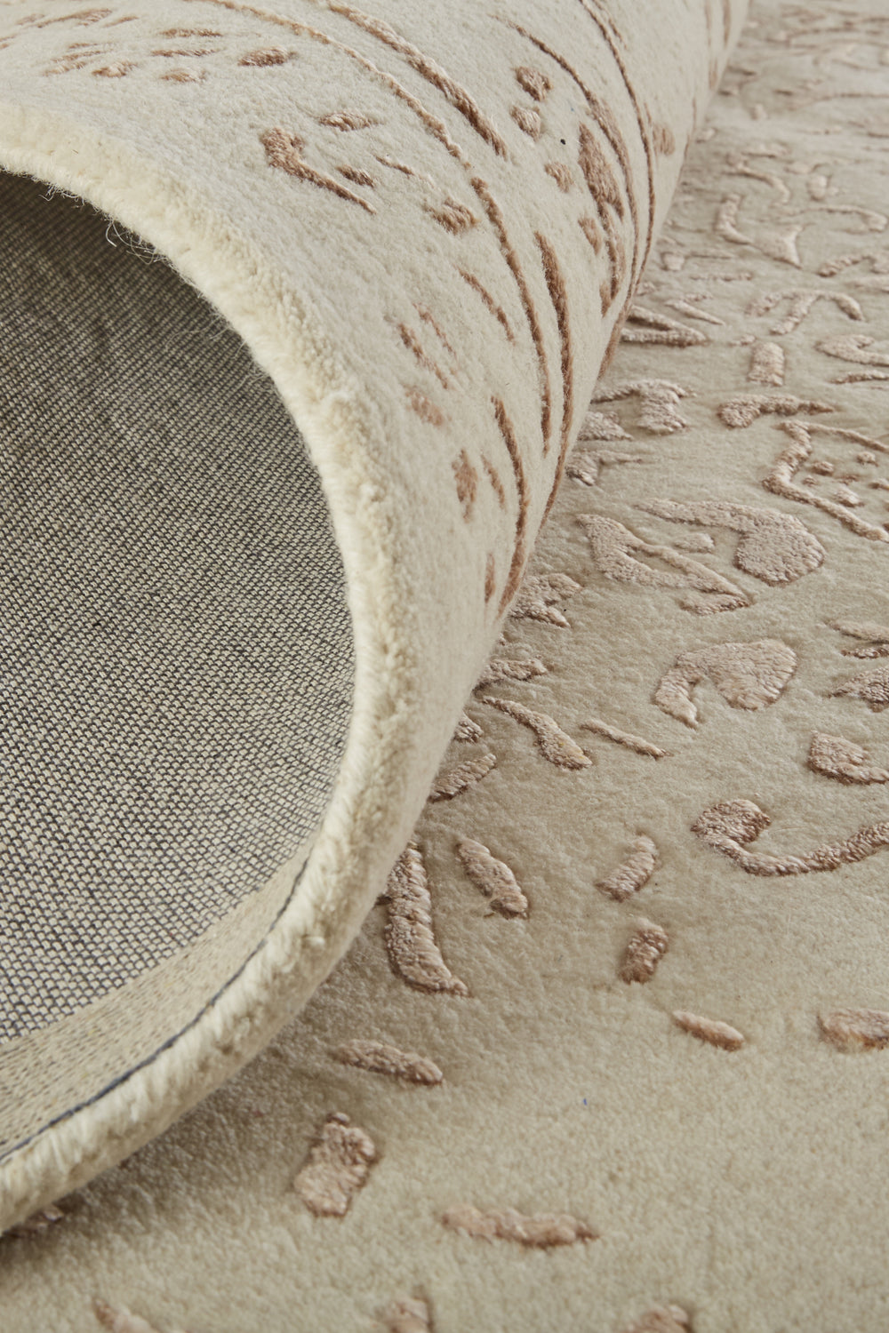 Feizy Bella 8014F Ivory/Blush Area Rug – Incredible Rugs and Decor