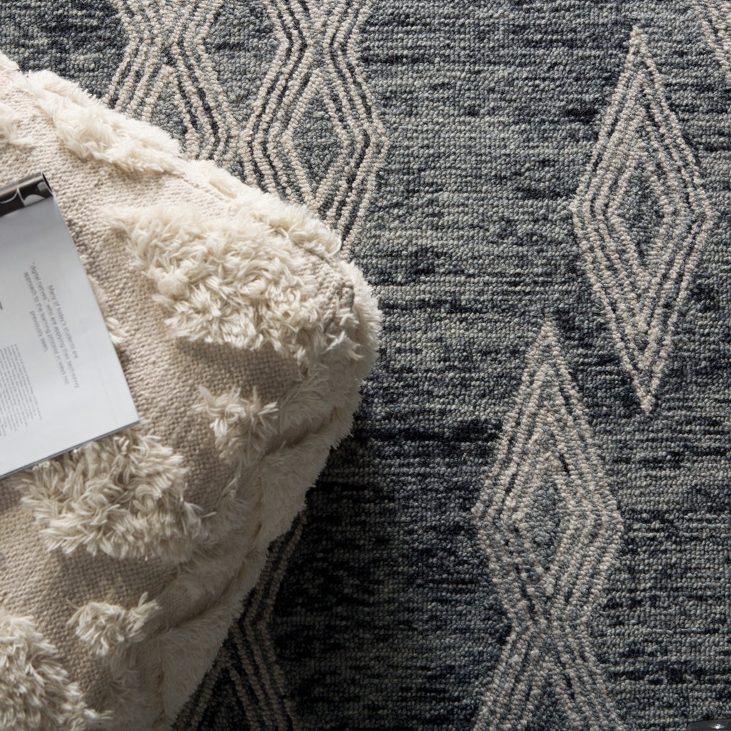 Jaipur Living Vera Mulberry VNK06 Gray/Ivory Area Rug by Nikki Chu ...