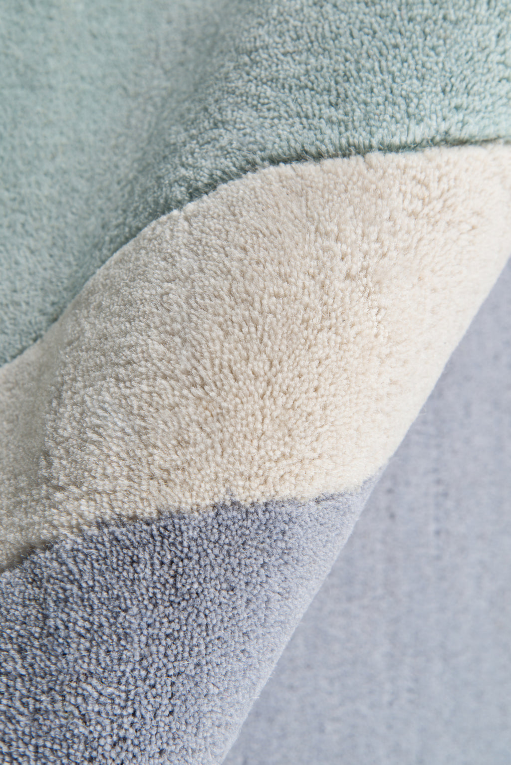 Momeni Delmar DEL-4 Blue Area Rug by Novogratz – Incredible Rugs and Decor