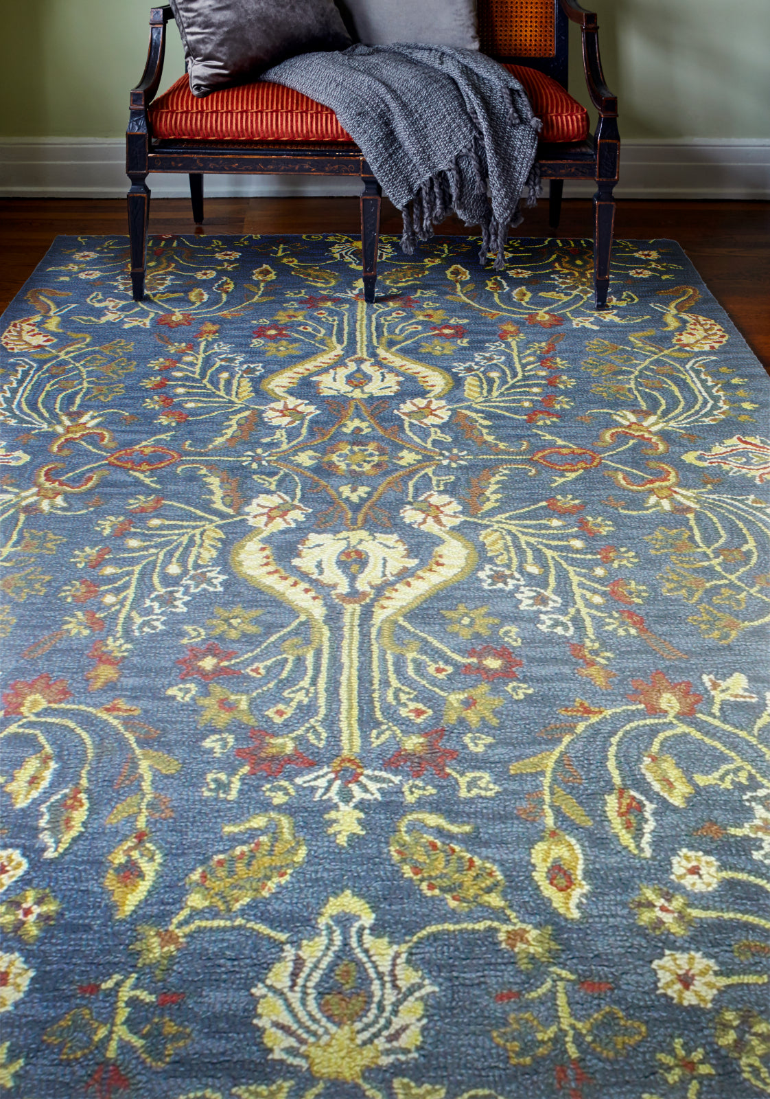 Bashian Valencia R131-AL102 Blue Area Rug – Incredible Rugs and Decor