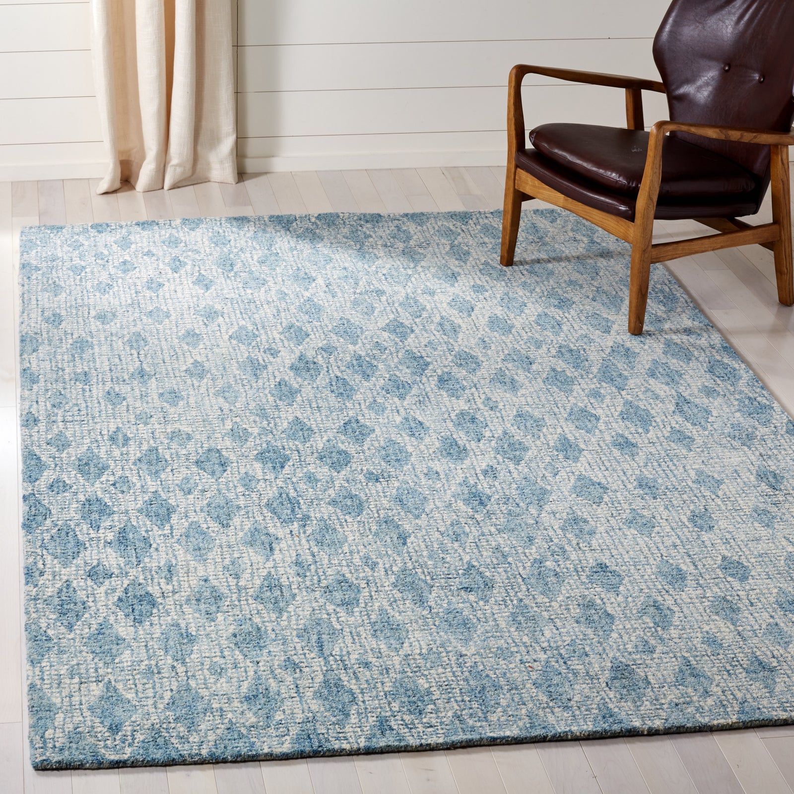 Safavieh Abstract 206 Ivory/Blue Area Rug – Incredible Rugs and Decor