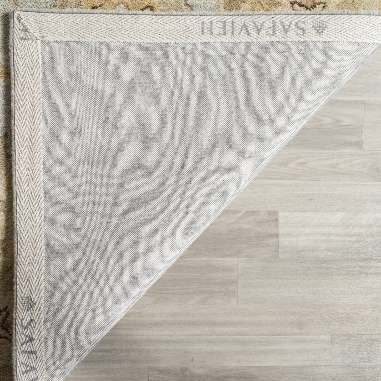 Safavieh Antiquity 856 Light Blue/Sage Area Rug – Incredible Rugs and Decor