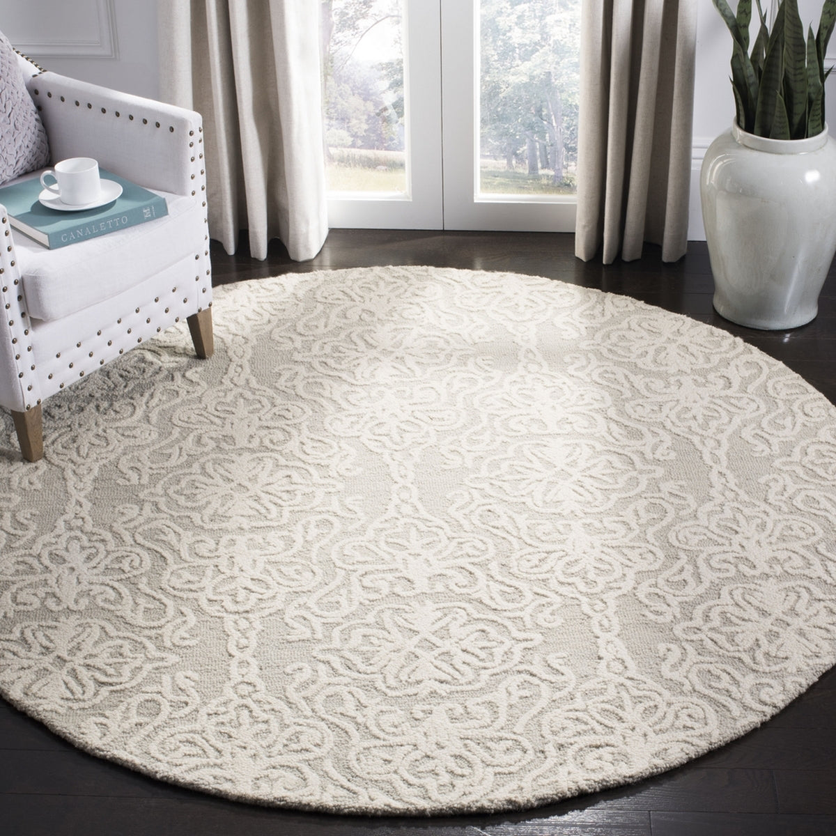 Safavieh Blossom 112 Silver/Ivory Area Rug – Incredible Rugs and Decor
