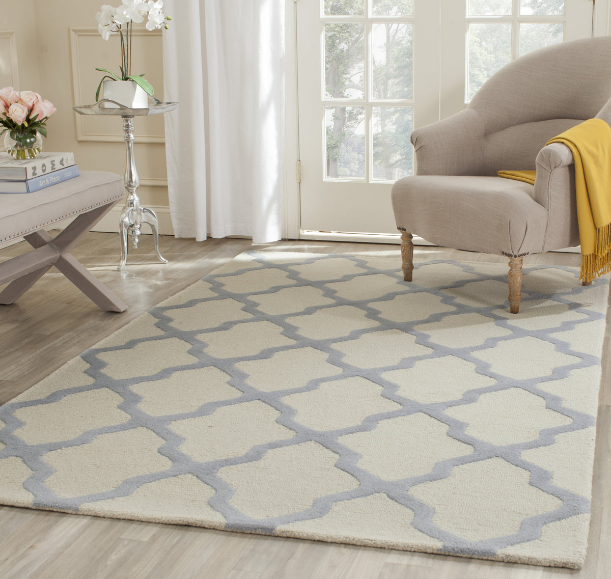 Safavieh Cambridge 121 Ivory/Light Blue Area Rug – Incredible Rugs and ...