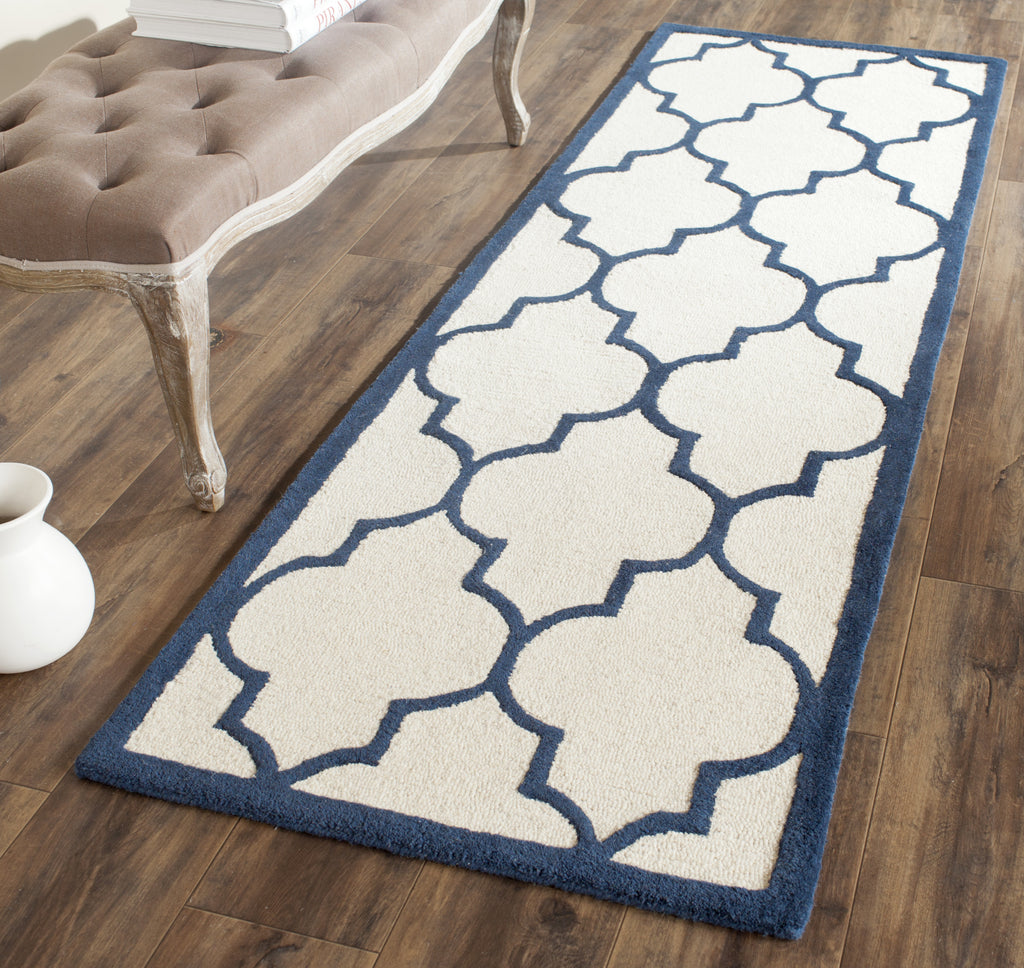 Safavieh Cambridge 134 Ivory/Navy Area Rug – Incredible Rugs and Decor