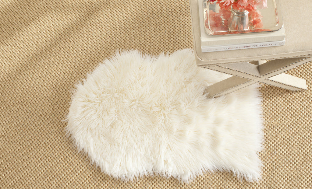 Safavieh Faux Sheep Skin FSS115A Ivory Area Rug – Incredible Rugs and Decor