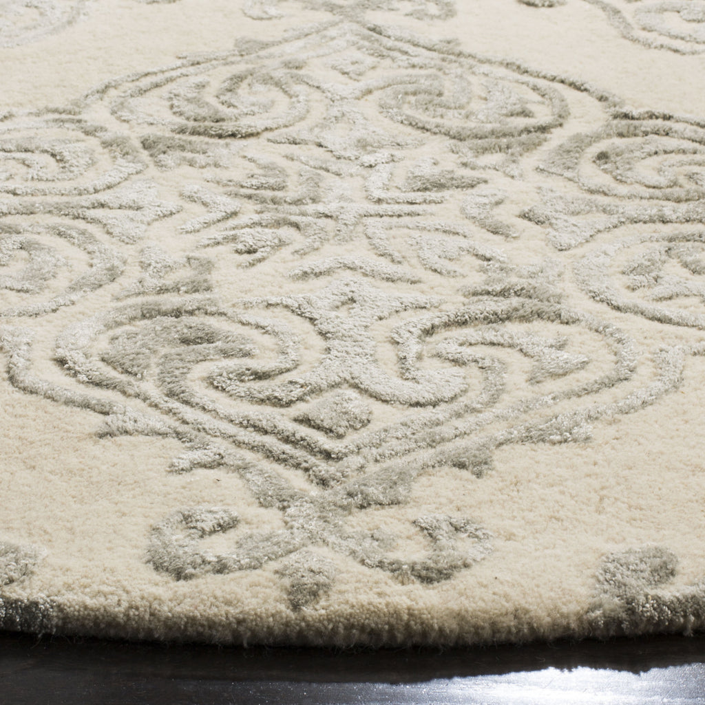 Safavieh Glamour 568 Ivory/Silver Area Rug – Incredible Rugs and Decor