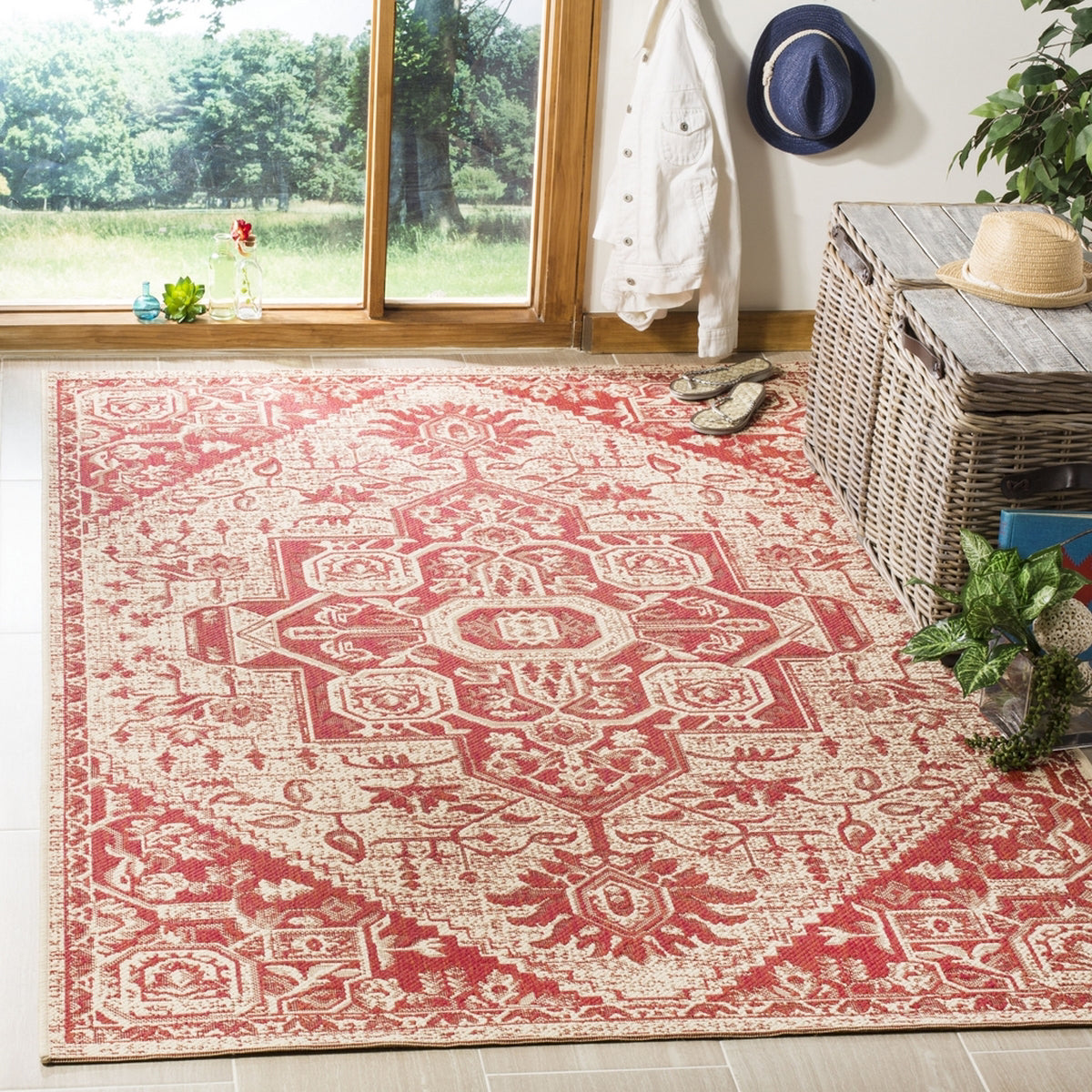 Safavieh Linden LND138Q Red/Creme Area Rug – Incredible Rugs and Decor
