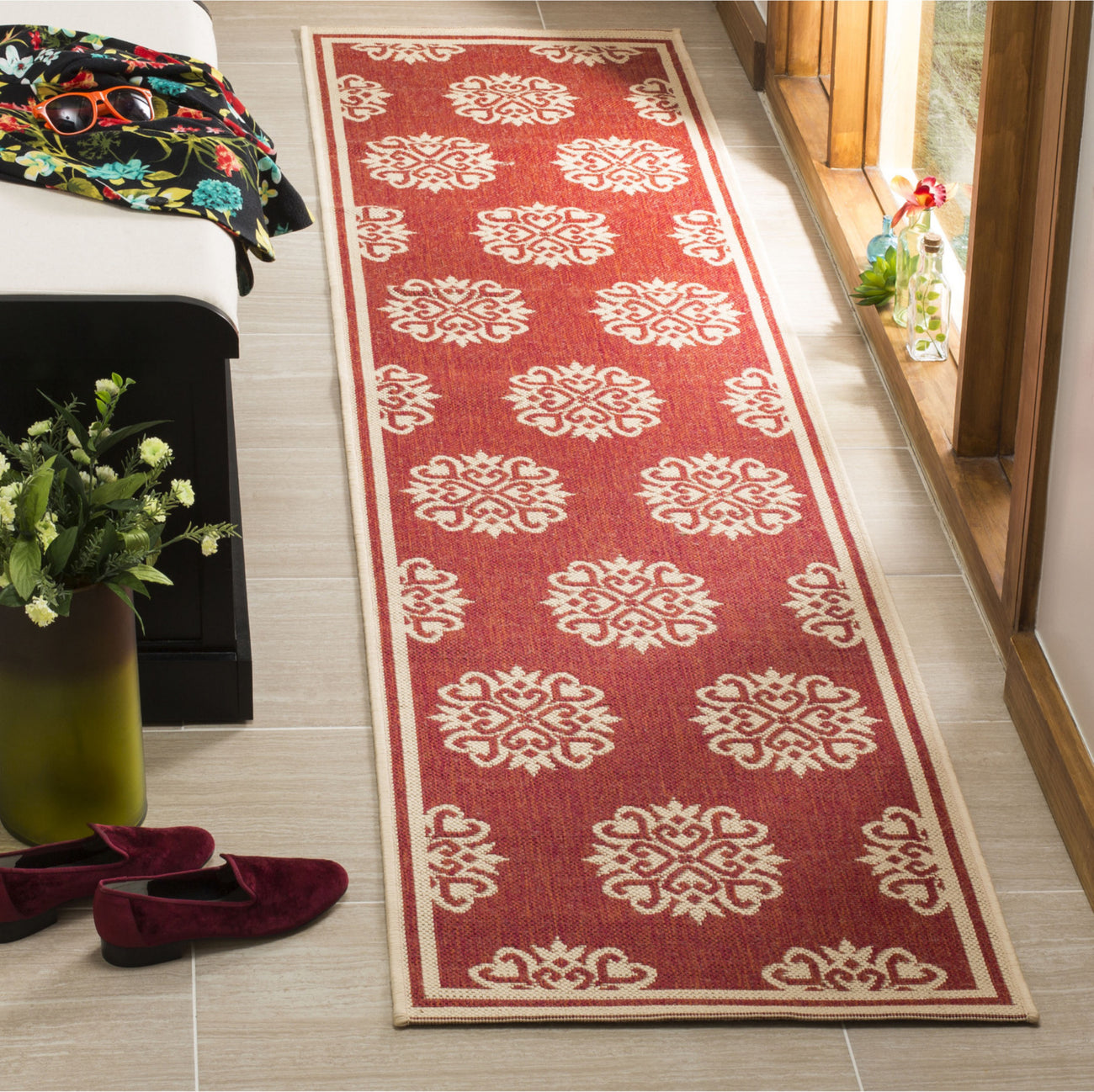 Safavieh Linden LND181Q Red/Creme Area Rug – Incredible Rugs and Decor