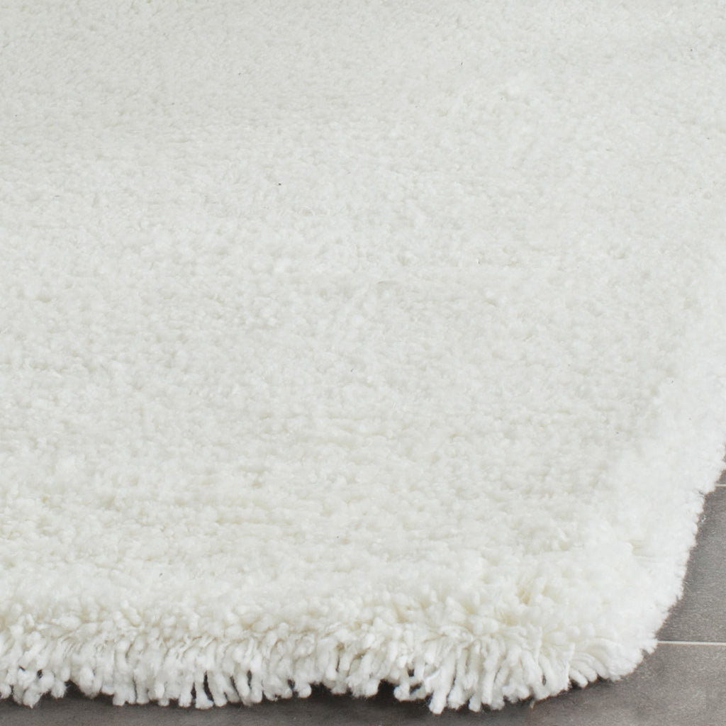 Safavieh Shag Classic White Area Rug – Incredible Rugs and Decor