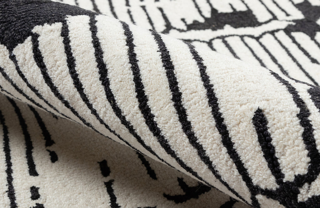 Momeni Smith SMI-2 Black Area Rug – Incredible Rugs and Decor